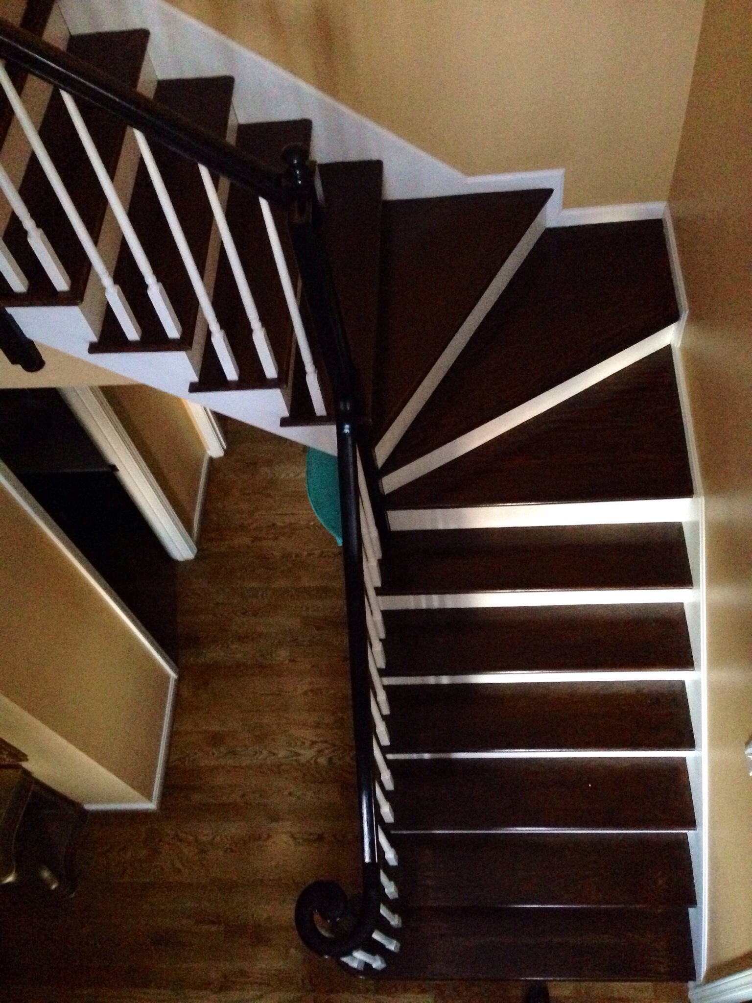 Operation “Refinish the Hardwood Staircase” – Good Buy Belle